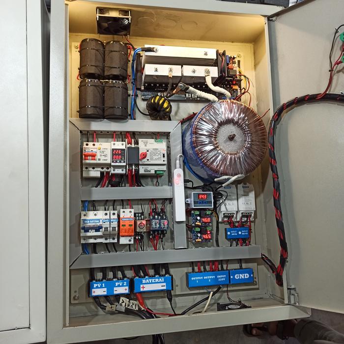 Jual box panel plts super hybrid 7000W mppt 100A epever otomatis - Kab ...