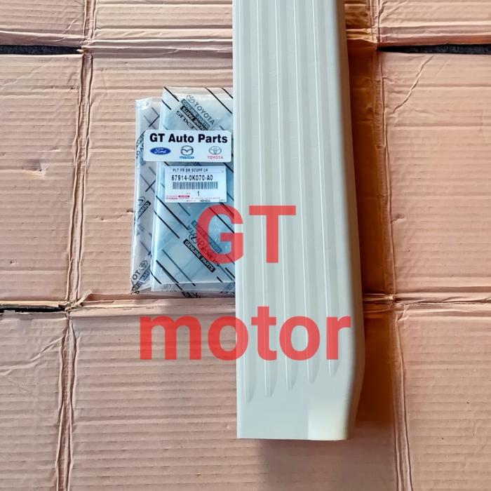 Jual 67914-0K070-A0 Sillplate Scuplate Penjepit Karpet Depan Kiri ...