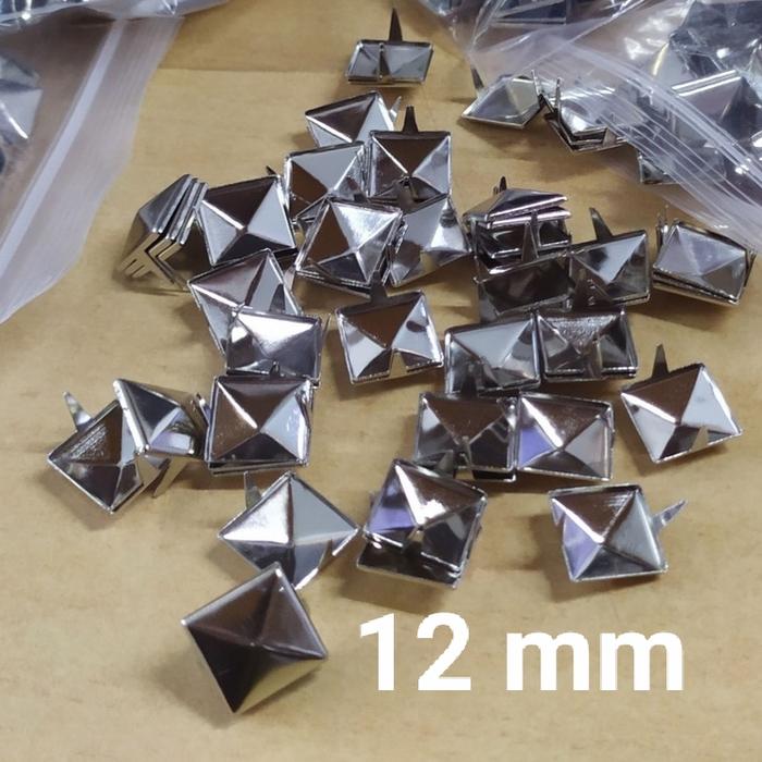 Jual 100 PCS SPIKE PIRAMID 12mm /SPIKE PUNK PIRAMID /SPIKE PUNK ...