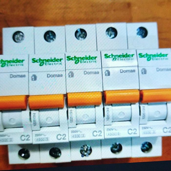 Jual Schneider mcb 1p c2, c4 original - Jakarta Pusat - RiNdi ...
