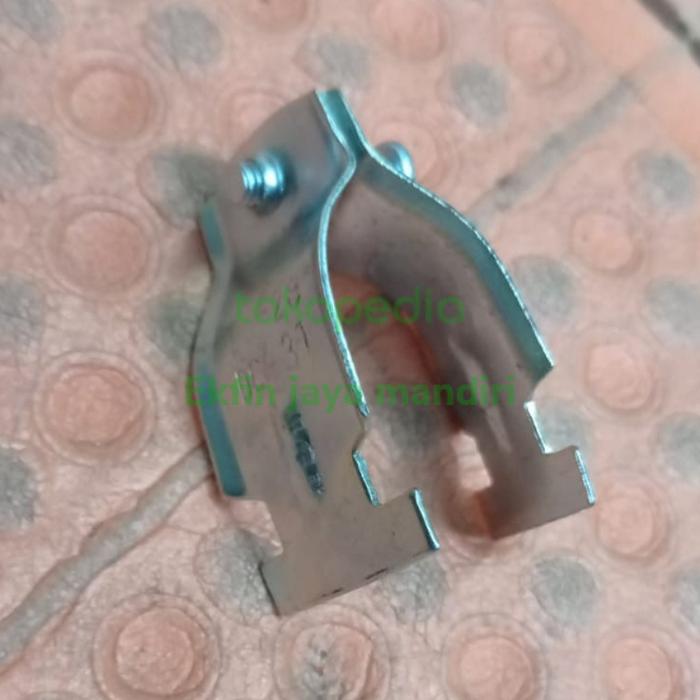 Jual Clamp unistrut klem raceway 1/2" klem kanal ducter clip 1/2 inc ...