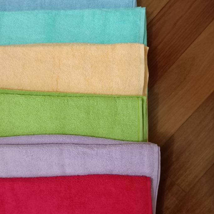 Jual Handuk Merah Putih Polos / Handuk MP Warna size BESAR 70 x 135 ...