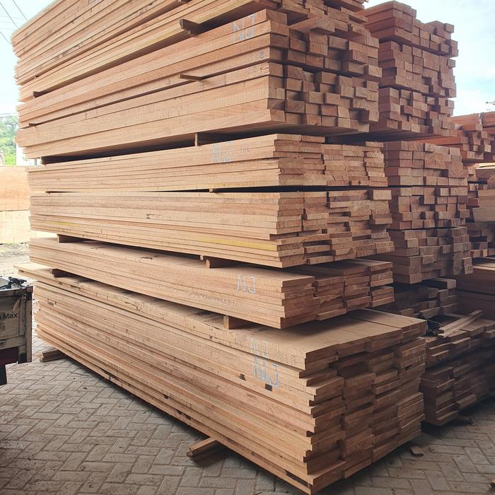 Jual Kayu Kamper - Papan Kamper Samarinda - Sawn timber Sawmill Gresik ...