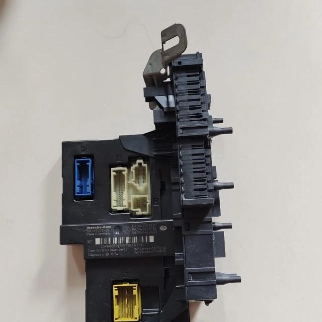 Jual fuse box SAM mercy w204 c300 c350 oem - Kota Surabaya - HAIDAR ...
