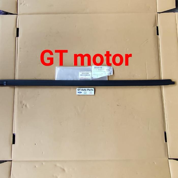 Jual Karet List Pelipit Kaca Pintu Luar Depan Kiri Hilux 68162-0K020 ...