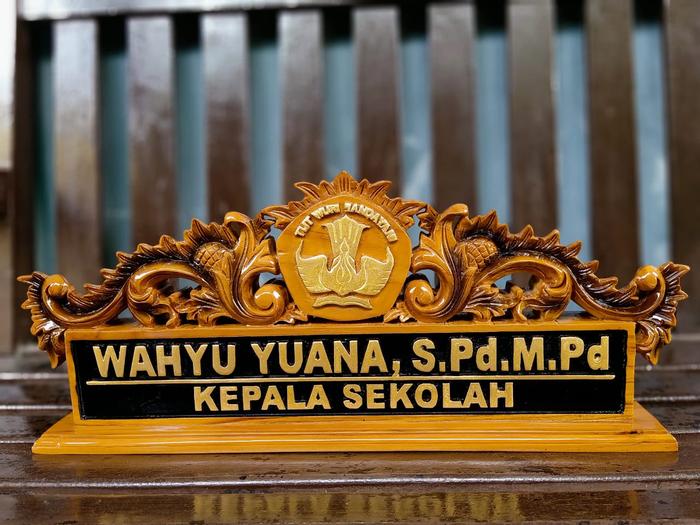 Jual Papan Nama + Papan Nama Meja Kantor + Kayu Jati + Ukir Kayu - Kab ...
