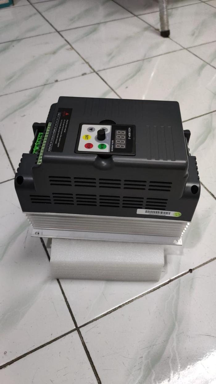 Jual inverter Suswe 5.5hp 4kw input 1phase 220V output 3phase 380V - Kota Tangerang - MULTI JAYA ...