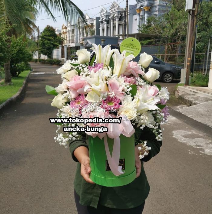 Jual Fresh Flower Box Bunga Segar Asli Birthday Anniversary Grand ...