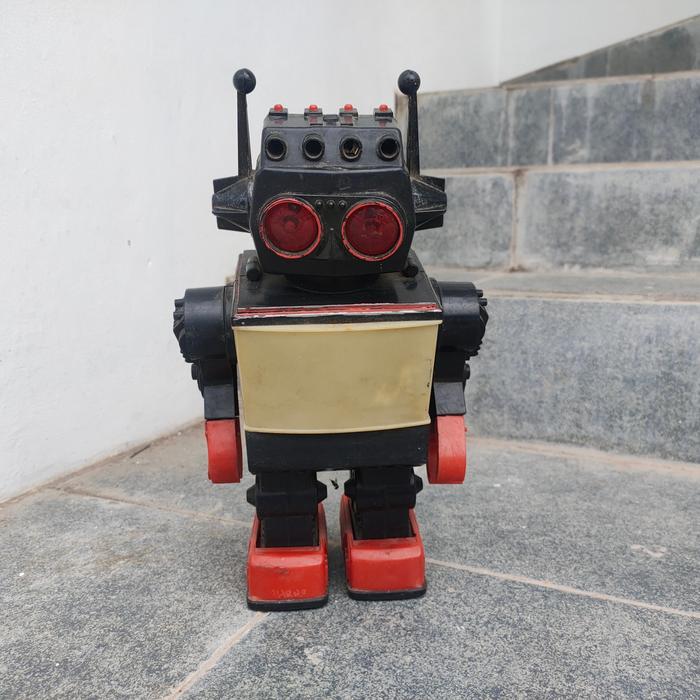 Jual ROBOT JADUL SATURN TAHUN 80-90an OFF B - Jakarta Barat ...