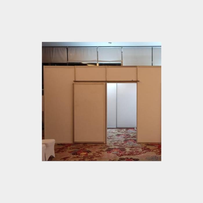Jual Rental Partisi Fitting Room uk 3 x 3 m dengan pintu slide ...
