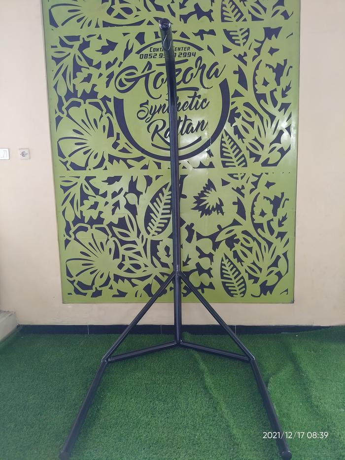 Jual Tiang Ayunan Gantung Rotan Sintetis Segitiga Stand Besi Bandulan ...