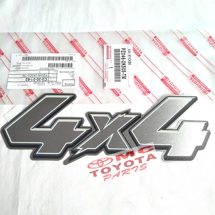 Jual Stiker Sticker 4X4 Original Hilux Vigo Fortuner PZ046-0K505-TM ...