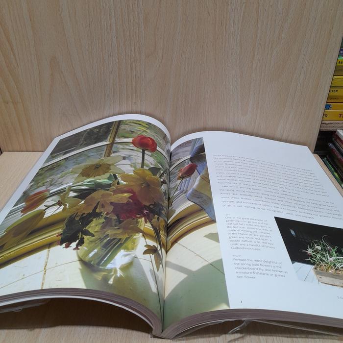Jual Buku Impor.flowers Rediscovered ( Seni Merangkai Bunga Segar). Di ...
