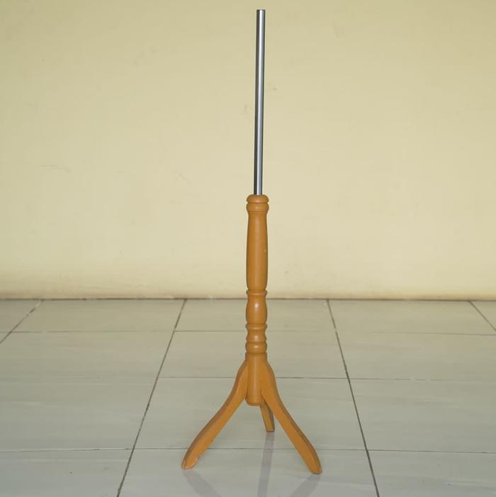 Jual TIANG KAKI STANDING PATUNG MANEKIN KAYU ATAU BESI - KAKI KAYU ...