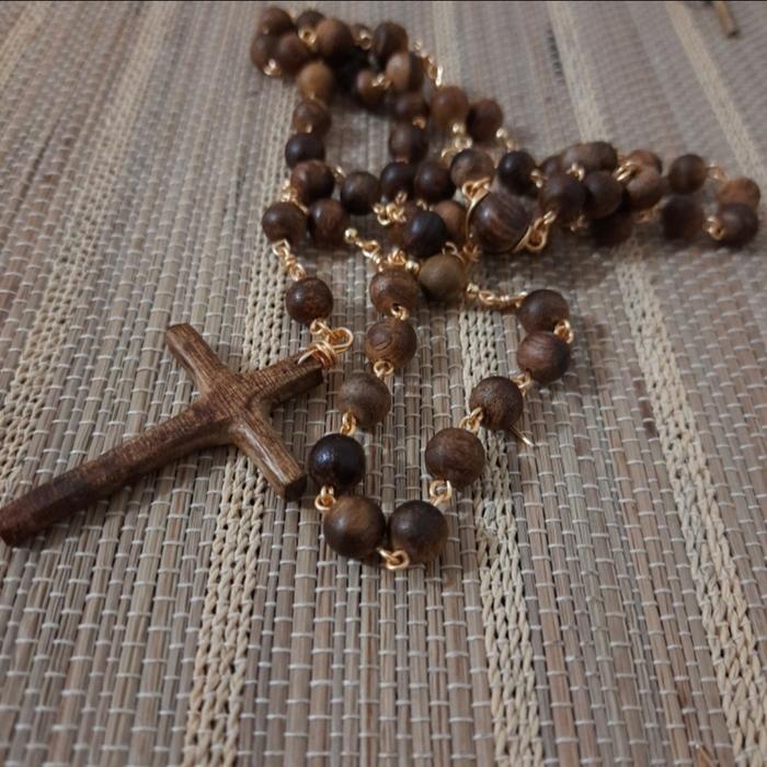 Jual Rosario 77 bapa kami doa bapa kami kayu gaharu asli - Kab. Lumajang - Dewiratih handcraft ...
