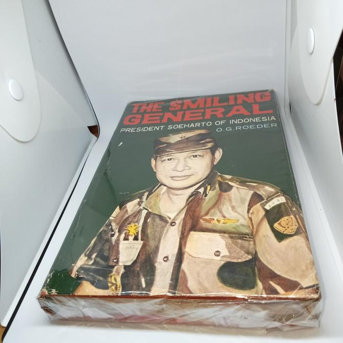Jual The Smiling General Presiden Soeharto of Indonesia - Kab. Bekasi ...