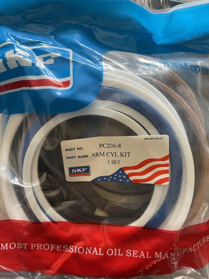 Jual Seal kit Arm SKF Komatsu Pc200-8 pc 200 8 - Kota Pangkal Pinang ...