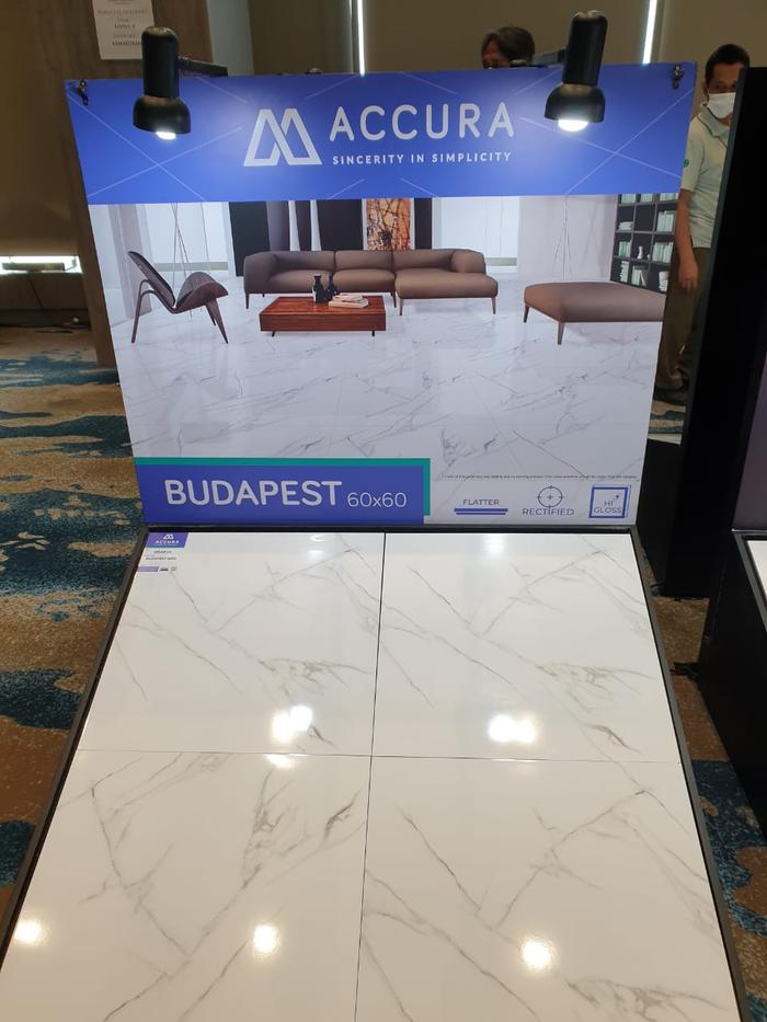 Jual Keramik lantai 60x60 motif white carrara / Motif Marmer - Jakarta ...