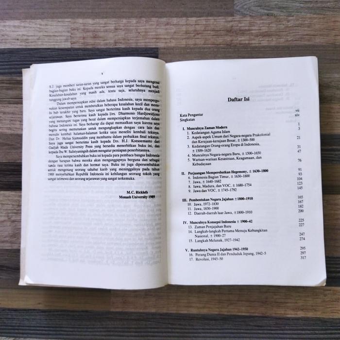 Jual Sejarah Indonesia Modern Oleh: M. C. Ricklefs Di Seller Noelle ...