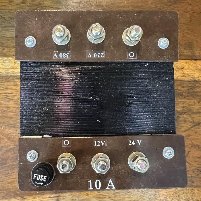 Jual trafo 10a fuse in 220/380 out 12-24v - Jakarta Barat - Karya utama ...