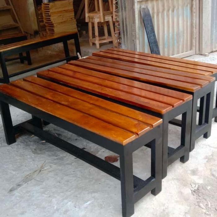 Jual bangku kayu jatibelanda/bangku cafe/kursi kayu jatibelanda/bangku ...
