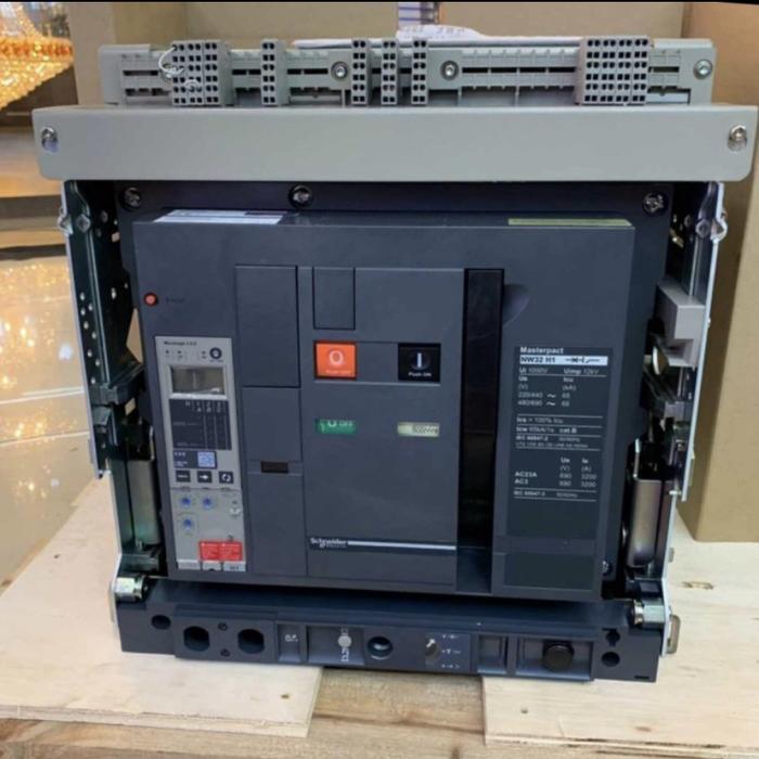 Jual ACB NW12H1 3P 1250A DRAWOUT 65kA MOTORIZED UVT MICRO 2.0E ORIGINAL ...