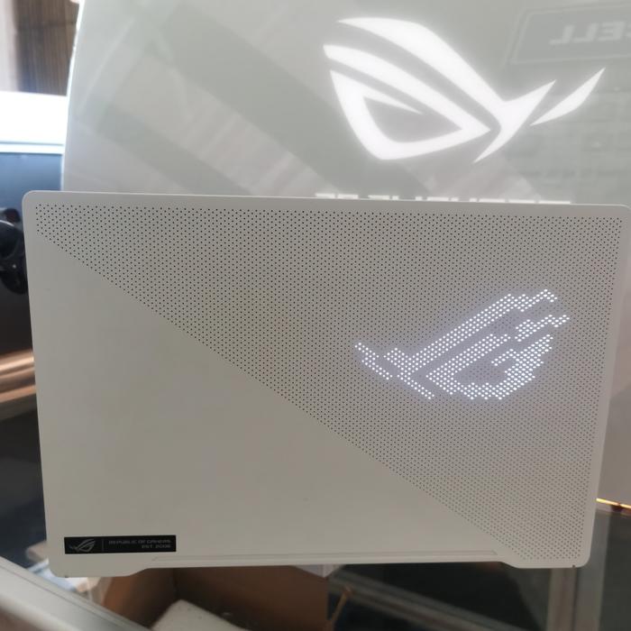 Jual asus rog zephyrus g14 animatrix ryzen 7 4800 8/512 gb mulus 99% ...