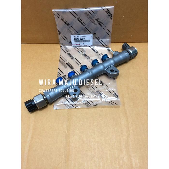 Jual Common Rail Assy Fortuner VRZ Innova Reborn Hilux Revo 23810-0E010 ...
