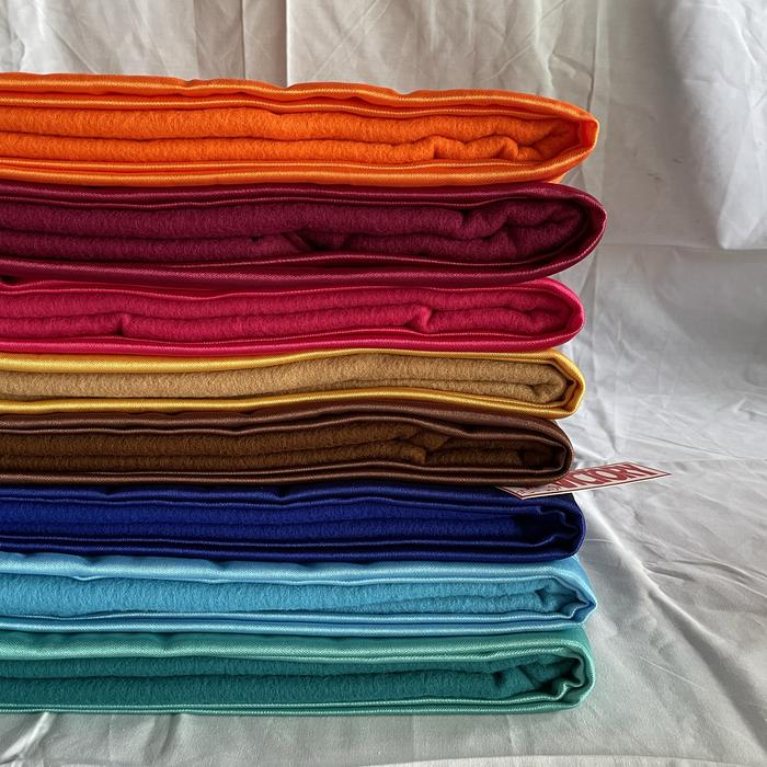 Jual SELIMUT POLOS 90x150cm / SELIMUT HOTEL / SELIMUT BUS / RUMAH SAKIT ...