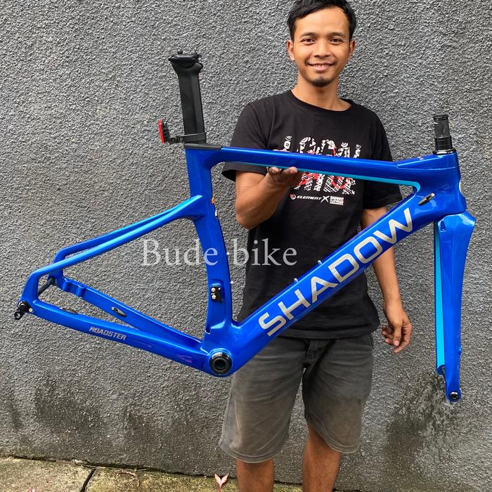 Jual Frame shadow ukuran 50 aero road carbon roadster - Jakarta Barat ...