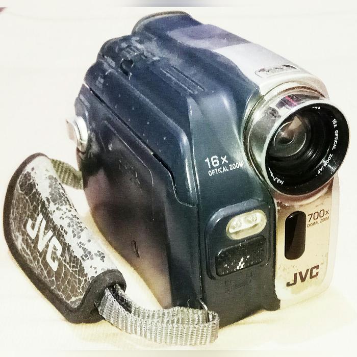 Jual JVC GR-D33AG Digital Video Camera Mini DV 16x Optical Zoom Handy ...