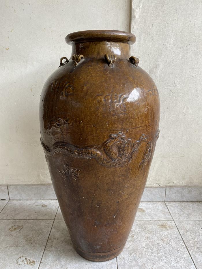 Jual WTS JUAL GUCI BESAR ANTIK KUNO ANTANG KALIMANTAN MOTIF NAGA - Kota ...