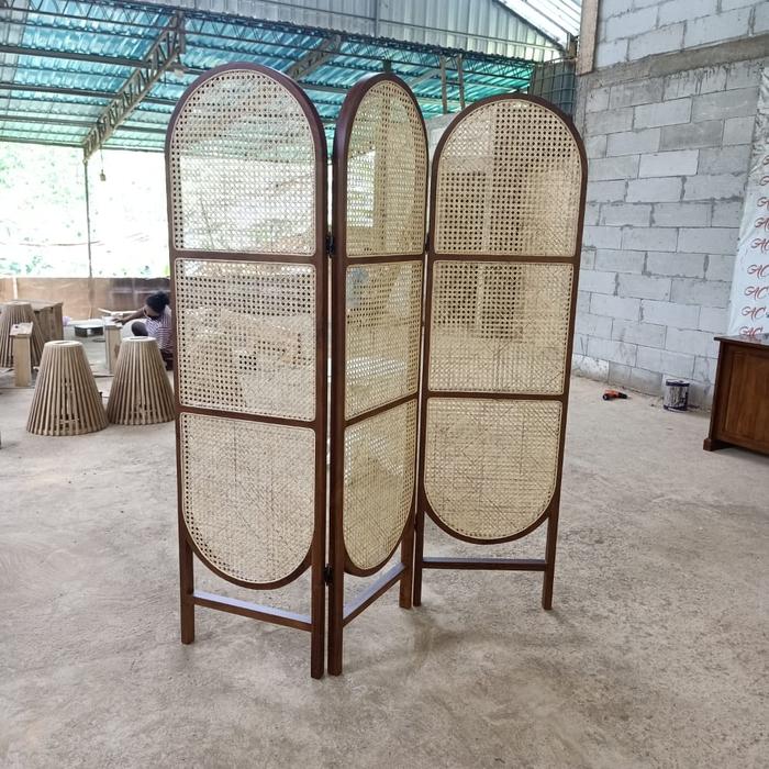 Jual PARTISI RUANG KAYU JATI KOMBINASI ROTAN - PEMBATAS RUANGAN ...
