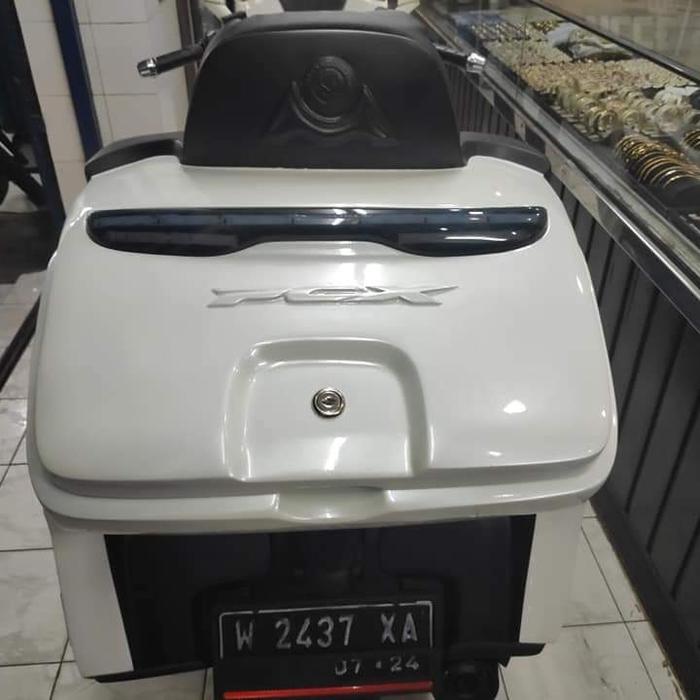 Jual Box Tengah Top box Honda PCX 160 v2 goldwing - Kota Surabaya ...