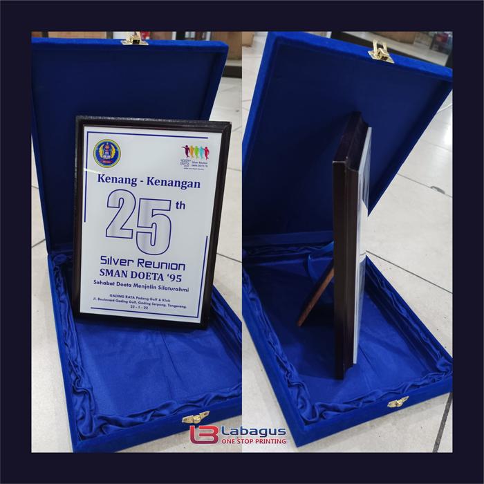 Jual Kotak Plakat Akrilik | Box Bludru Box | Box Plakat - Kab ...