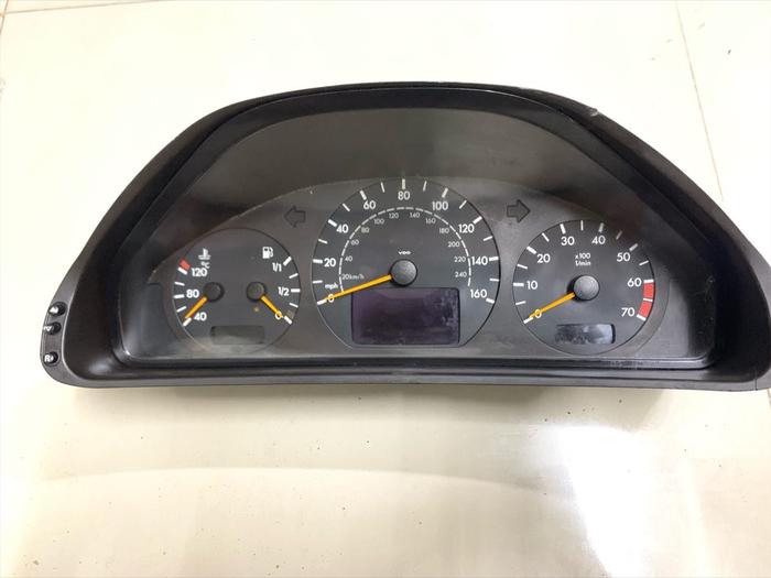 Jual Speedometer Instrument Cluster W210 e240MPH facelift Mercedes Benz ...