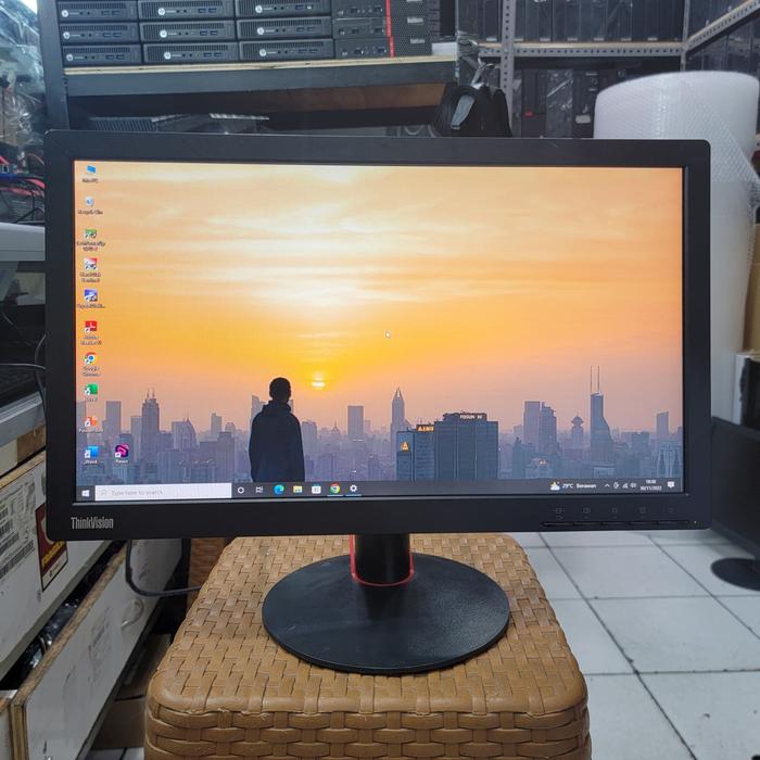 Jual MONITOR LENOVO LED 20 INCH MULUS GARANSI TOKO 1 BULAN - Jakarta ...