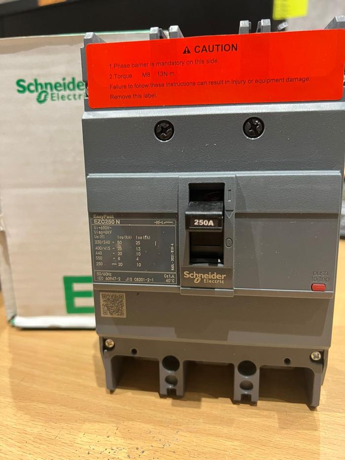 Jual MCCB Schneider Ezc250N 3p (25kA) 100A 125A 160A 200A 225A 250A - 100a - Kota Surabaya ...