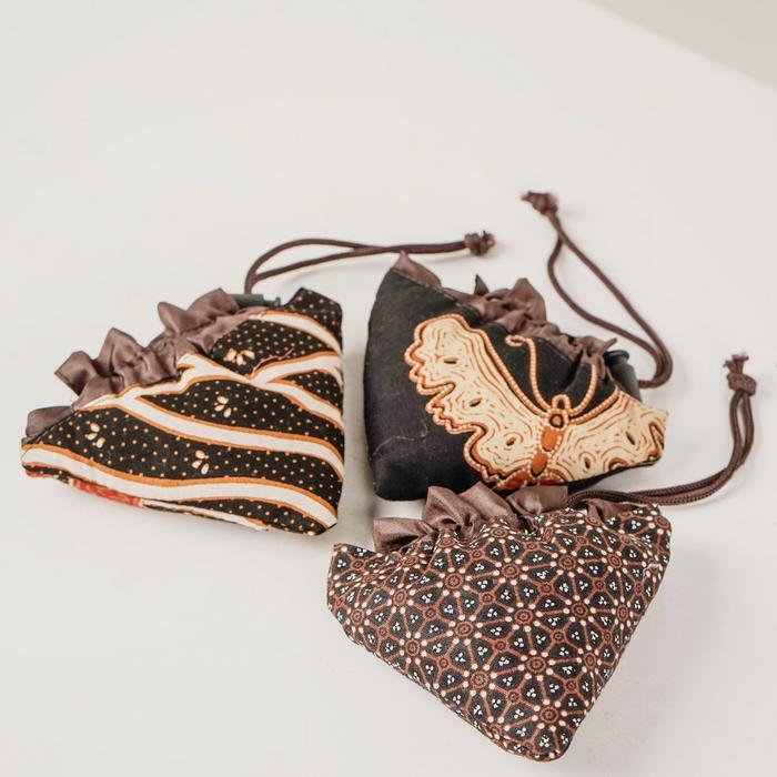 Jual Batik Huza Reuseable Tas Belanja Bentuk Strawberry souvenir - Kota ...