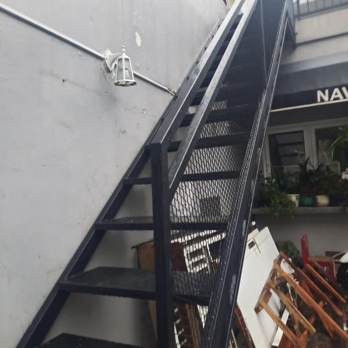 Jual tangga rebah besi plat bordes railing expanda hitam minimalis ...