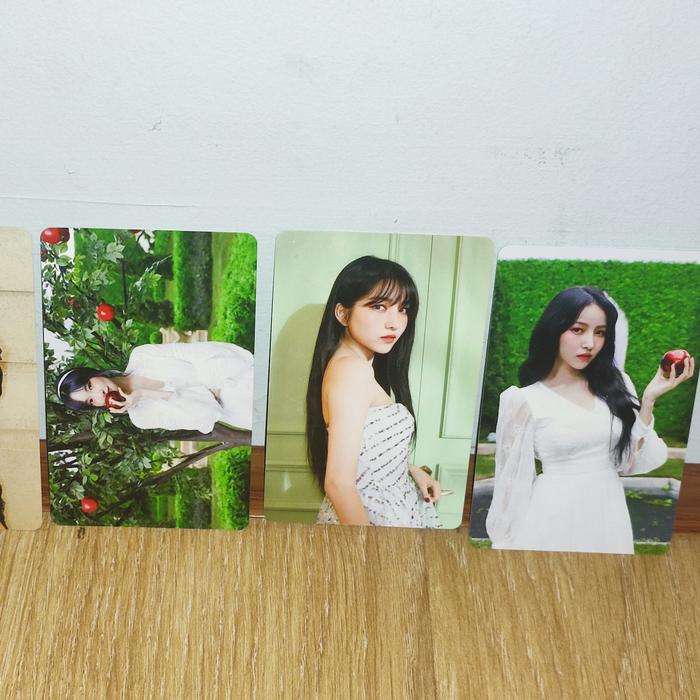 Jual Gfriend Viviz Official Photocard Sowon Yerin Eunha Yuju Sinb Umji Di Seller Noelle ...