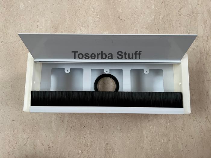 Jual STOP KONTAK MEJA MEETING CABLE BOX ALUMINIUM CUSTOM TIGA OUTLET ...