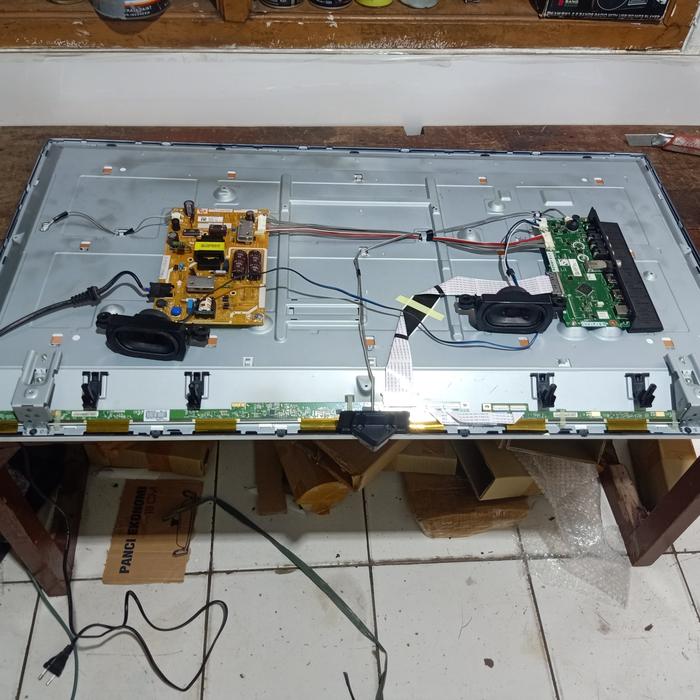 Jual Layar Panel Tv Led Sharp 40 inch normal original - Kota Tangerang ...