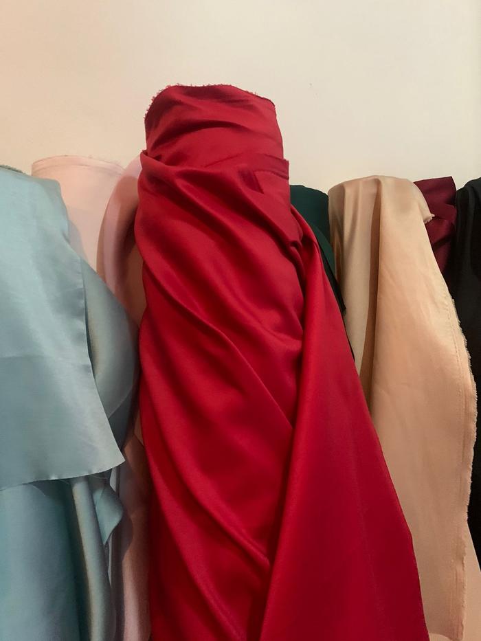 Jual Bahan Kain Satin Velvet Import Premium Warna Merah Maroon Marun ...