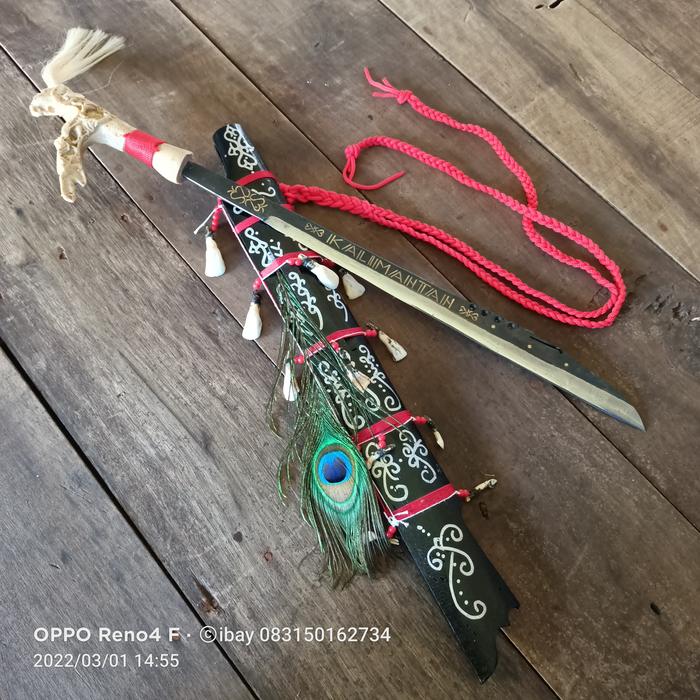 Jual Mandau Dayak Khas Kalimantan 001 - Merah - Kab. Banjar - HOBI ...