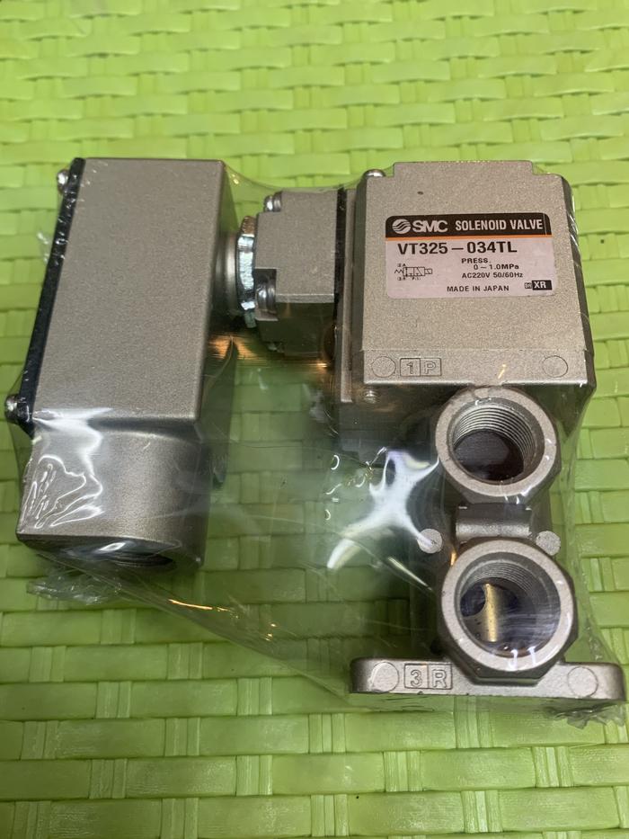 Jual Solenoid valve SMC direct operated poppet VT325-034TL/solenoid ...