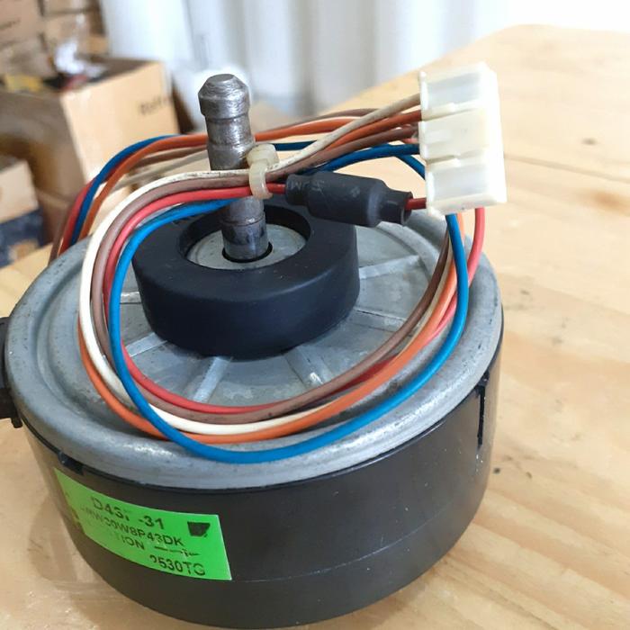 Jual Indoor Dinamo Motor Fan Ac Daikin Thailand 2PK FT50GVE FTN50 D43F ...