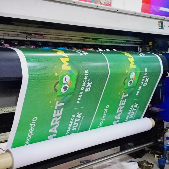 Jual cetak oneway vision / sticker kaca tembus pandang / sticker iklan ...