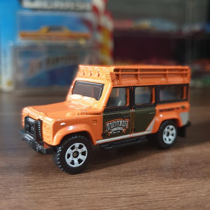 Jual Matchbox Land Rover Defender 110 MBX Rain Forest Landy LR Diecast ...