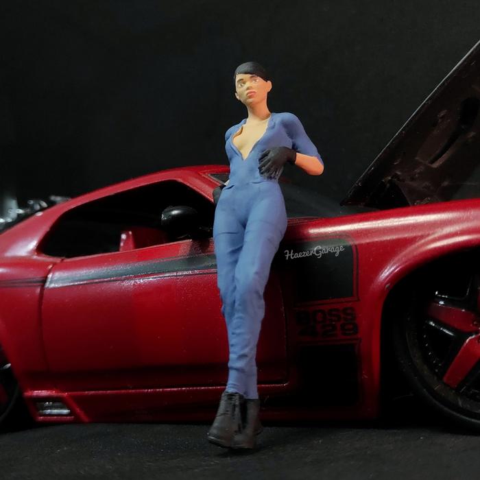 Jual Miniature Mini Action Figure Bengkel 1/24 Mechanic Girl no.3 - h3d ...